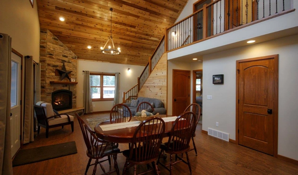 Lofty Pines | Lakefront Building & Design